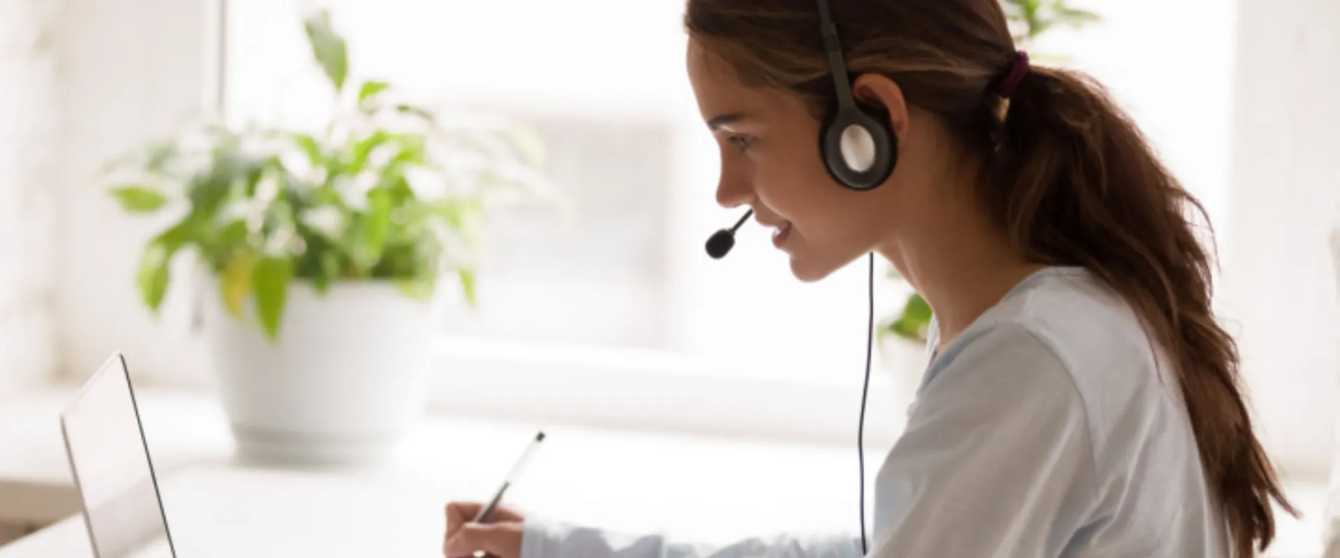 Scale Your Virtual Call Center Solutions | Confie BPO